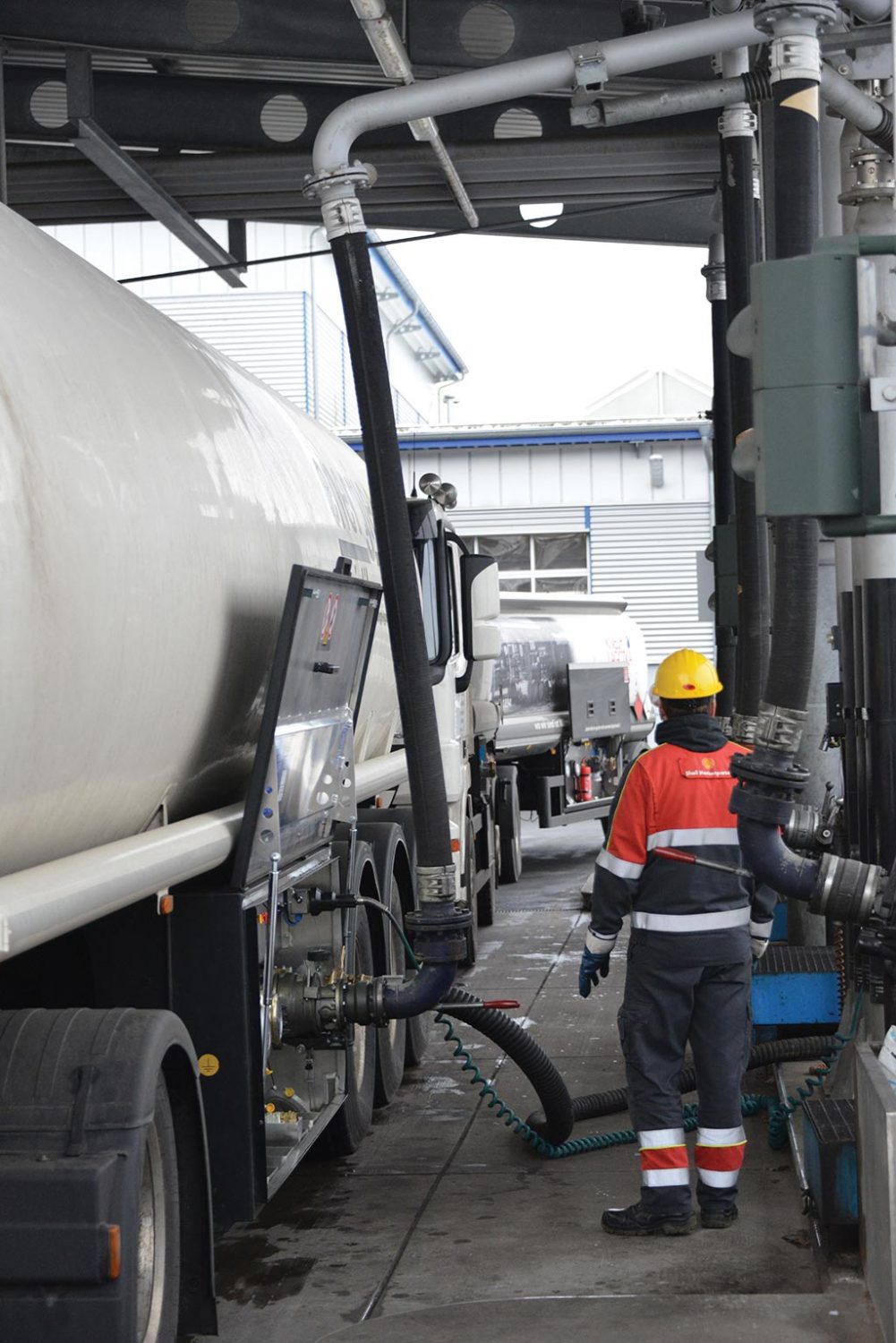 Bottom Loading - In Control Projects